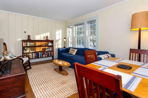 Quintessential Vt Cottage In Manchester Village - Manchester, VT