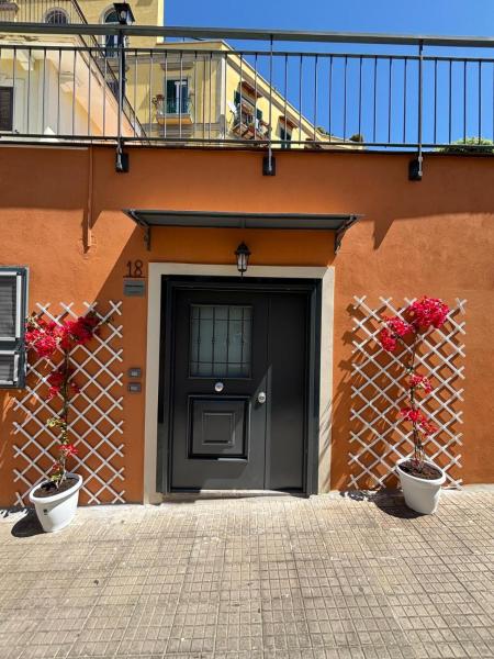 Rifugio Romantico - Naples