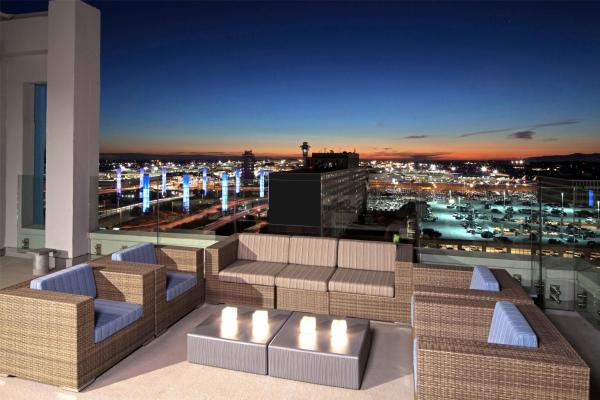 H Hotel Los Angeles, Curio Collection By Hilton - Redondo Beach, CA