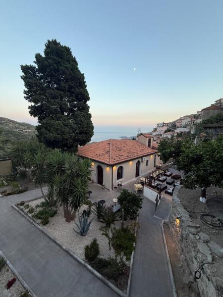 Albergo Diffuso Borgo Gallodoro Da Sara - Sycylia