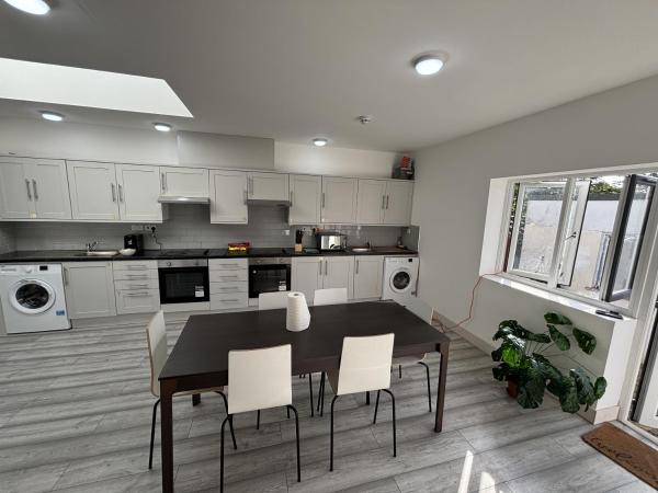 Streatham Rooms - Epsom