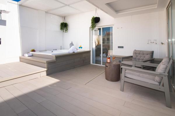 Luxury Penthouse With Jacuzzi & Large Terraces By Passeig De Gràcia - Cerdanyola del Vallès