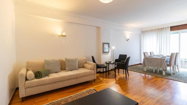 Charmy Lobo Apartment 3th Floor - Porto