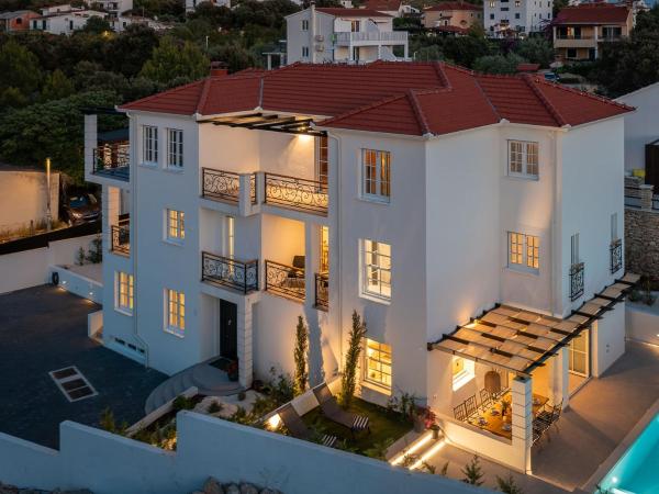 Luxury 4br Villa Heated Pool, Just 100m To Sea - Primošten