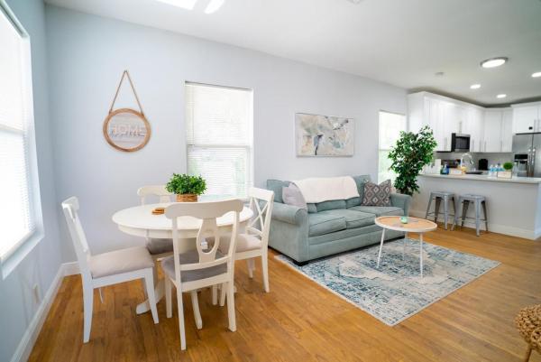 Cozy Stylish Chic Home Ybor, Dt Central Location - Tampa, FL