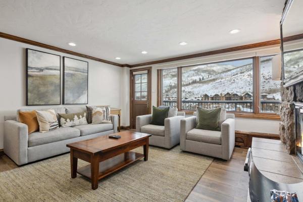 Lodge Tower 678 Two Bedroom Residence - Vail, CO