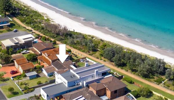 Bella Blu Beach House - Direct Beach Access - Sanctuary Point
