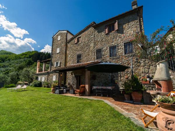 Beautiful Home In Lizzanello - 피스토야