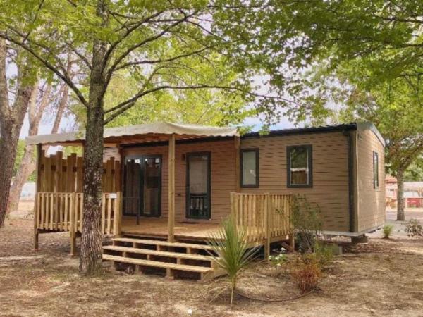 Mobil-home Prestige Avec Terrasse, 3 Chambres, 6 Couchages - Api-1-52-645 - Moliets-et-Maa