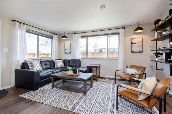 Modern Chic Retreat Near Mtns & Red Rocks Wifi - Golden, CO