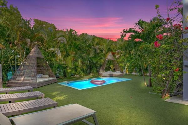 The Purple Paradise Poolhot Tub Little Havana - Miami