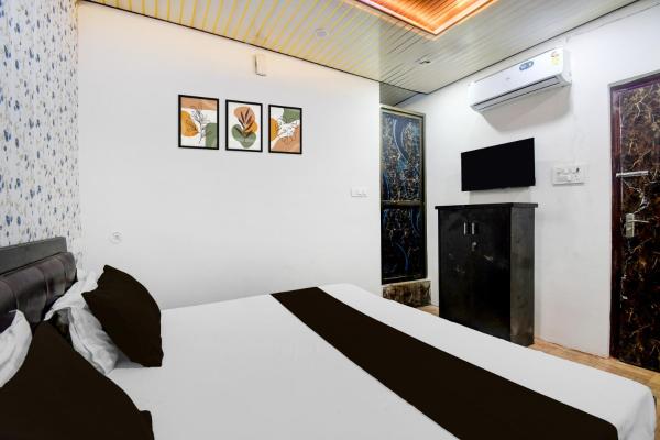 Super Hotel O Ambedkar Park Gorakhpur Formerly Mayur Residency - Gorakhpur