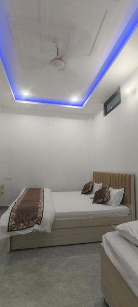 Hotel Shree Ram Palace Ayodhya - Ayodhya
