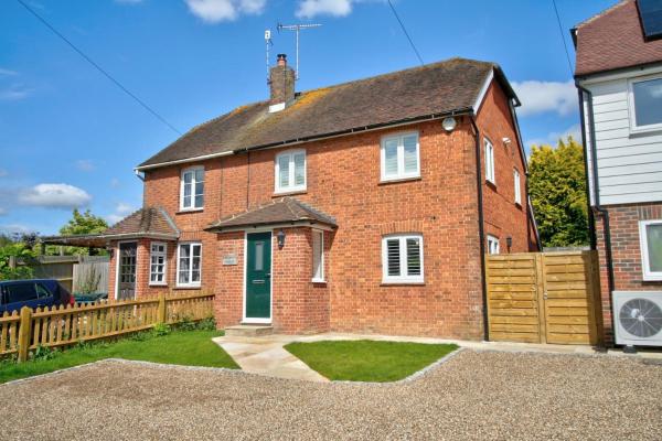 Comfortable Spacious Cottage - Royal Tunbridge Wells