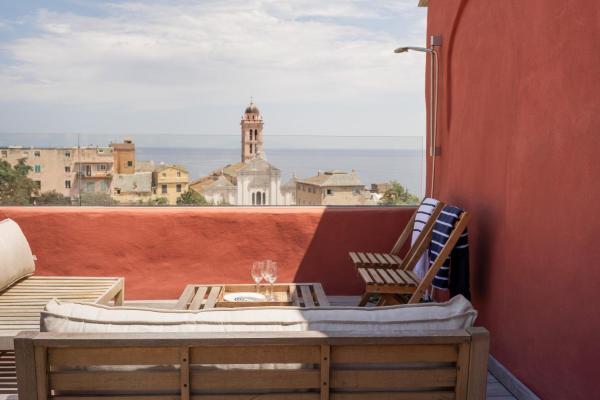 Piazza Da Appartement Centre-ville Avec Terrasse Panoramique Vue Mer - Bastia