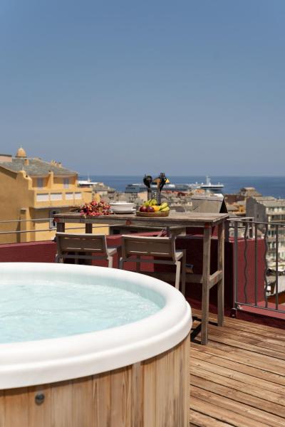 Vatta Appartement Centre-ville Avec Roof Top Jacuzzi Et Vue Panoramique - Bastia