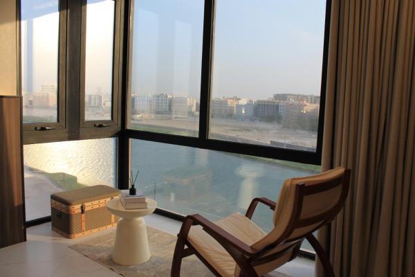Luxury 2br Lakeview Apartment With A Balcony - Dammam