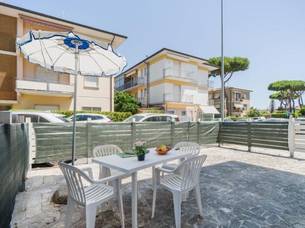 Apartment Appartamento Lara By Interhome - Camaiore