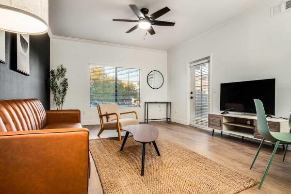 Boulevard Stays Quiet Modern 1br Pickleball Pool Parking Gym 08 - Chandler, AZ