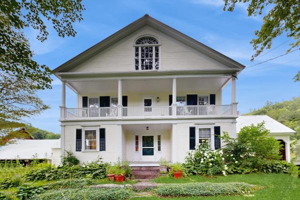 Kingdom Valley Farmhouse - Wilgus State Park, Springfield