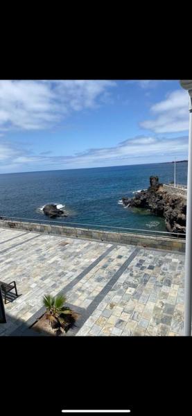 Black Rock Suit - Las Palmas de Gran Canaria, España