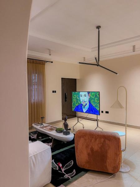 Staywithreda - Lagos, Nigeria