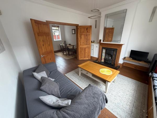 Charming 2 Bed Home In Stratford - Hackney - London