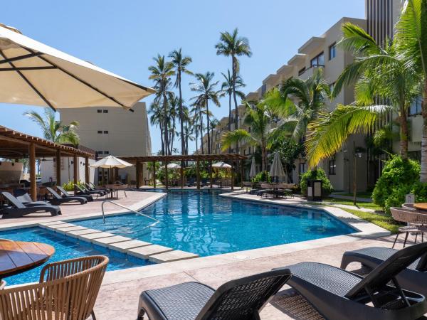 A 1 Cuadra Del Mar Albercas Familiar - Mazatlán