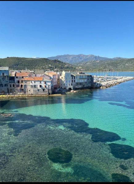 Appartement Plein Centre Saint Florent Face Au Port - Saint-Florent