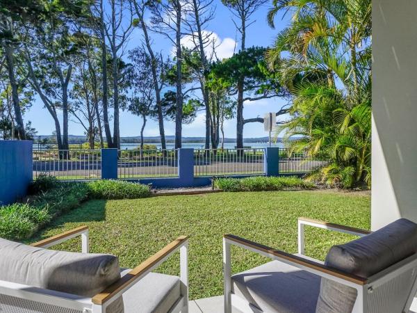 Welcome To Bay Views On Esplanade - Tin Can Bay
