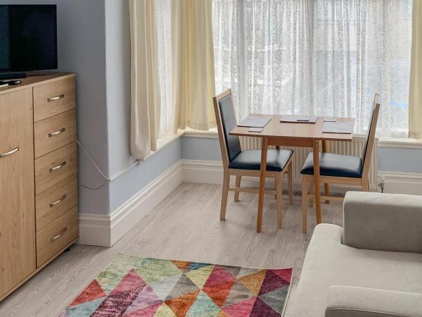 Summer Breeze - Newquay