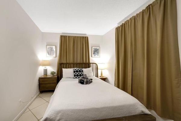 Beach Apart By Pmi Unit 4 - Palm Beach Gardens, FL