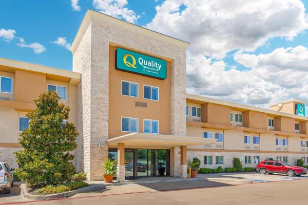 Quality Inn & Suites Plano East - Richardson - Richardson, TX