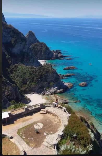L'oasi Degli Dei - Loft In Villa Con Terrazza E Vista Mare 500 M From Beach - Free Parking And Wifi - Ricadi