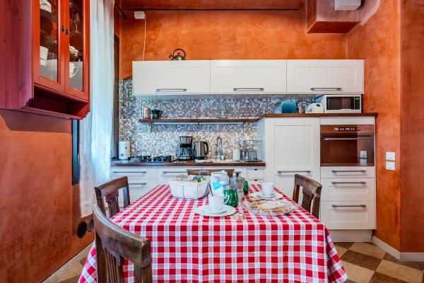 Campiello Tron - Venice