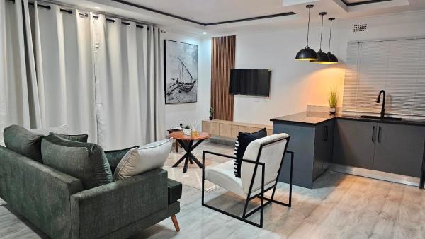 Plush 1bed Apartment - Phi Great East Rd - ルサカ