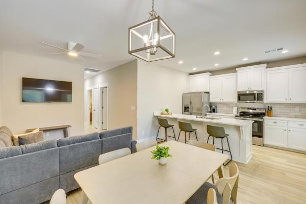 Near 17 Springs Sports Complex Millbrook Duplex! - Millbrook, AL