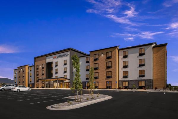 Livaway Suites Seattle- Renton - Renton, WA