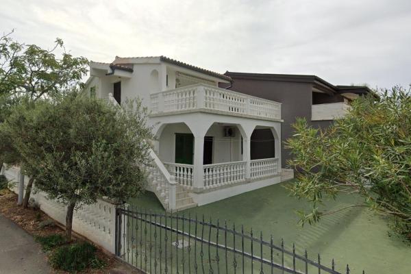 Apartments With Parking Space Vir - 17492 - Privlaka