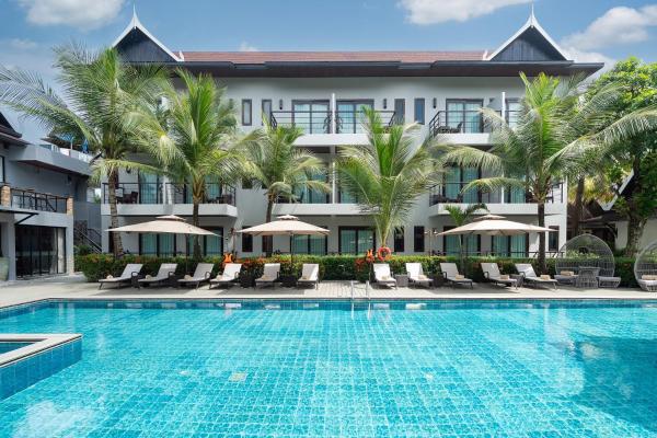 Howard Johnson By Wyndham Phuket Naiyang - Nai Yang