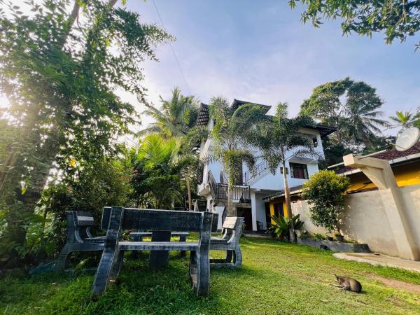 Sunny Mound Unawatuna Close By Sri Yoga Shala - Sri Lanka