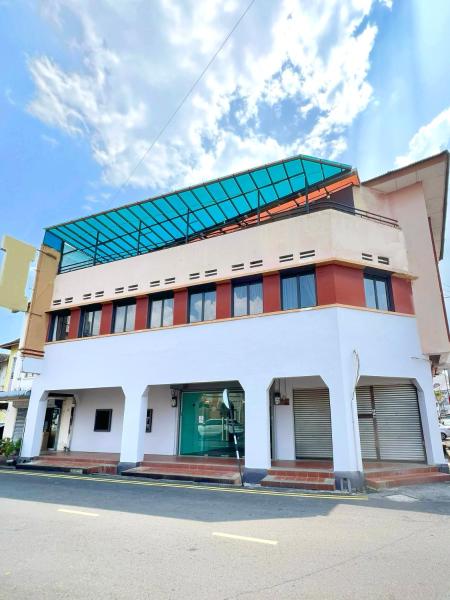Quee Hotel - Permatang Pauh