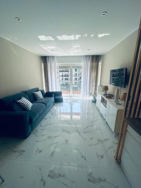 Magnifique Studio Climatisé Avec Extérieur - Centre Ville Menton - Menton