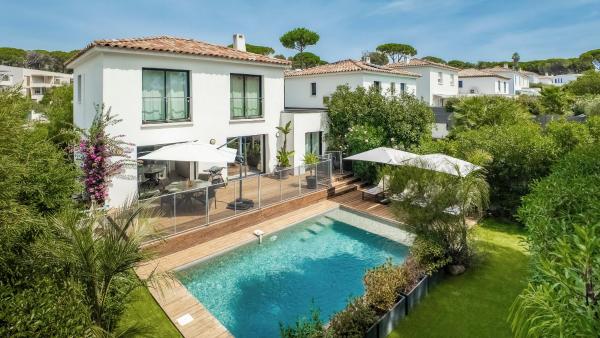 Family-friendly Villa Pool & Garden - Cap Estérel