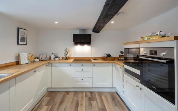 Cosy 2 Bedroom In South Downs Market Town - Petersfield