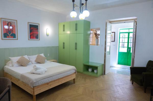 Apartment With Lush Yard - Valletta - La Valette