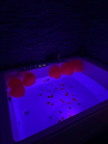 Jungle Suite Romantic - Private Jacuzzi - - Jette