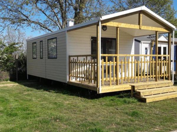 Mobil Home 4 Pers Avec Terrasse à Mothe-achard - Api-1-52-383 - Aizenay