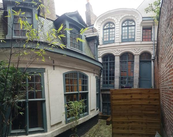 Joli Duplex Dans Un Immeuble Classé Du Vieux-lille - Lille