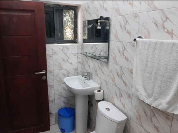 Appart Leo 2000 - Togo